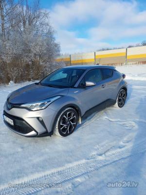 Toyota C-HR 2021 Tallina, ar dzinēja tilpumu 1.80 L un nobraukumu 46 tūkst. km par 21350 €, foto  vietnē AUTOMOTO.COM.LV