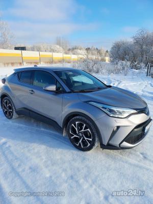 Тойота C-HR 2021 в Таллин, объемом двигателя 1.80 л и пробегом 46 тыс. км за 21350 €, фото 2 на AUTOMOTO.COM.LV
