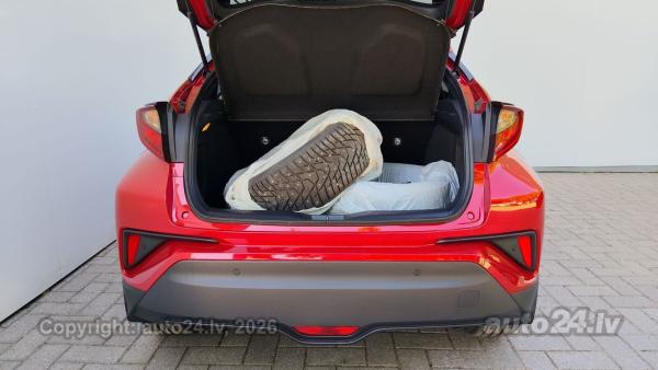 Toyota C-HR 2021 Tallina, ar dzinēja tilpumu 1.80 L un nobraukumu 42 tūkst. km par 22495 €, foto 10 vietnē AUTOMOTO.COM.LV