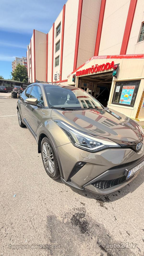 Toyota C-HR 2022 Tallina, ar dzinēja tilpumu 1.80 L un nobraukumu 55 tūkst. km par 24600 €, foto 4 vietnē AUTOMOTO.COM.LV