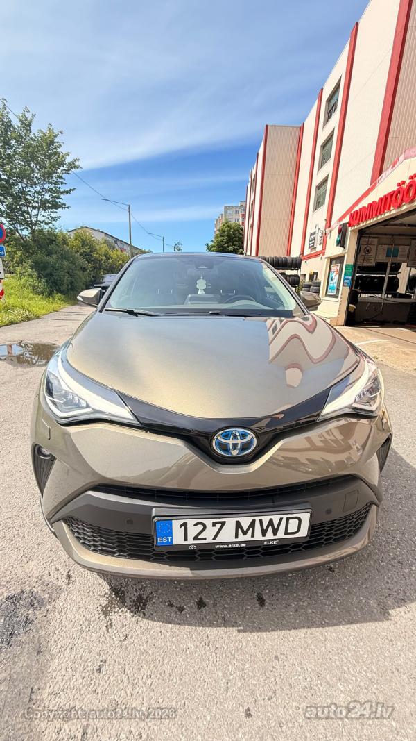 Toyota C-HR 2022 Tallina, ar dzinēja tilpumu 1.80 L un nobraukumu 55 tūkst. km par 24600 €, foto 5 vietnē AUTOMOTO.COM.LV