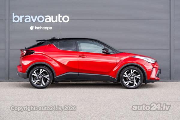 Toyota C-HR 2022 in Tartu, with an engine capacity of 2.00 L and mileage of 31 thousand km for 24900 €, photo 4 on AUTOMOTO.COM.LV