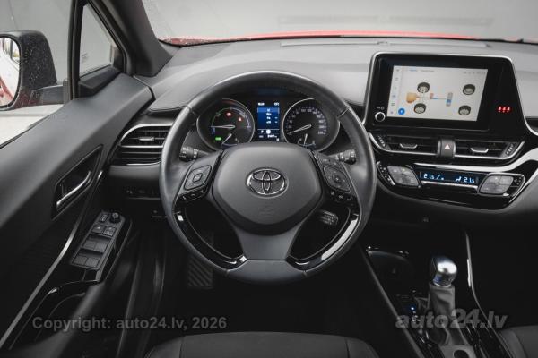 Toyota C-HR 2022 in Tartu, with an engine capacity of 2.00 L and mileage of 31 thousand km for 24900 €, photo 10 on AUTOMOTO.COM.LV
