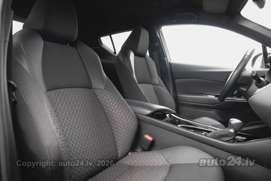 Тойота C-HR 2022 в Тарту, объемом двигателя 2.00 л и пробегом 31 тыс. км за 24900 €, фото 16 на AUTOMOTO.COM.LV