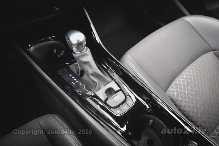 Тойота C-HR 2022 в Тарту, объемом двигателя 2.00 л и пробегом 31 тыс. км за 24900 €, фото 21 на AUTOMOTO.COM.LV