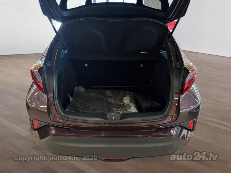 Toyota C-HR 2022 Tartu, ar dzinēja tilpumu 1.80 L un nobraukumu 48 tūkst. km par 21490 €, foto 11 vietnē AUTOMOTO.COM.LV