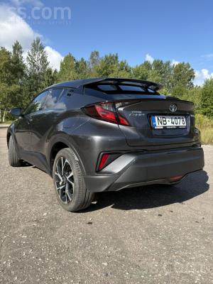 Тойота C-HR 2022 в Юрмала, объемом двигателя 1.80 л и пробегом 90 тыс. км за 19500 €, фото 3 на AUTOMOTO.COM.LV