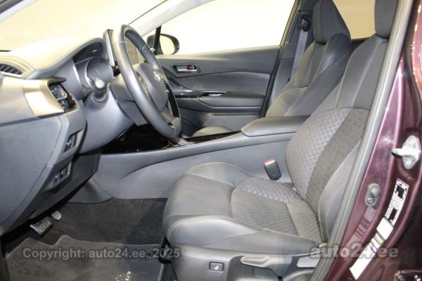Toyota C-HR 2023 Tallina, ar dzinēja tilpumu 1.80 L un nobraukumu 31 tūkst. km par 25790 €, foto 11 vietnē AUTOMOTO.COM.LV