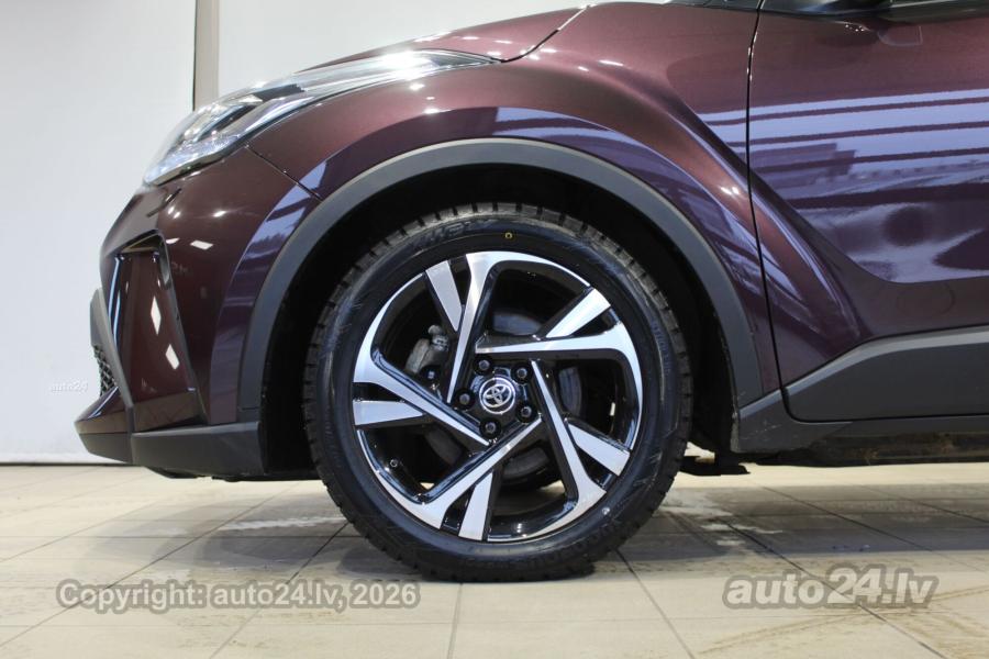 Toyota C-HR 2023 Tallina, ar dzinēja tilpumu 1.80 L un nobraukumu 41 tūkst. km par 24990 €, foto 15 vietnē AUTOMOTO.COM.LV