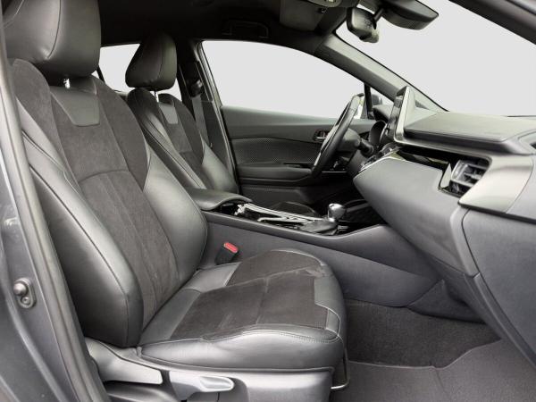 Toyota C-HR 2023 Pērnava vietnē Toyota C-HR 2023 Pērnava, ar dzinēja tilpumu 1.80 L un nobraukumu 62 tūkst. km par 24950 €, foto 6 vietnē AUTOMOTO.COM.LV