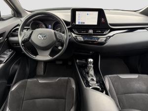 Toyota C-HR 2023 Pērnava, ar dzinēja tilpumu 1.80 L un nobraukumu 62 tūkst. km par 24950 €, foto 8 vietnē AUTOMOTO.COM.LV