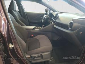 Toyota C-HR 2024 in Viljandi, with an engine capacity of 1.80 L and mileage of 46 thousand km for 25900 €, photo 7 on AUTOMOTO.COM.LV