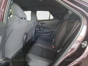 Toyota C-HR 2024 in Viljandi, with an engine capacity of 1.80 L and mileage of 46 thousand km for 25900 €, photo 8 on AUTOMOTO.COM.LV