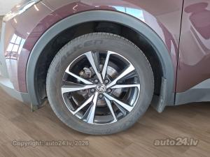 Toyota C-HR 2024 in Viljandi, with an engine capacity of 1.80 L and mileage of 46 thousand km for 25900 €, photo 16 on AUTOMOTO.COM.LV