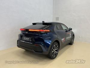 Тойота C-HR 2025 в Раквере, объемом двигателя 1.80 л и пробегом 5 тыс. км за 34990 €, фото 2 на AUTOMOTO.COM.LV