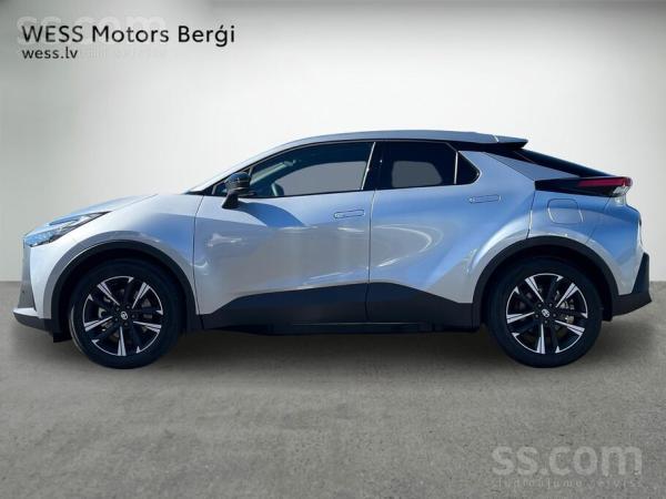Toyota C-HR 2026 in Riga, with an engine capacity of 2.00 L and mileage of 10 thousand km for 42990 €, photo 3 on AUTOMOTO.COM.LV