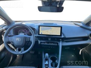 Toyota C-HR 2026 in Riga, with an engine capacity of 2.00 L and mileage of 10 thousand km for 42990 €, photo 9 on AUTOMOTO.COM.LV