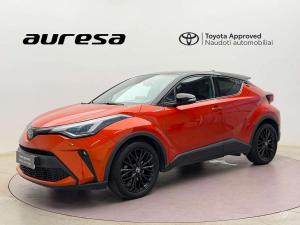 Oranžs Toyota C-HR 2019 Panevēža, ar dzinēja tilpumu 1.99 L un nobraukumu 87 tūkst. km par 21790 €, foto  vietnē AUTOMOTO.COM.LV