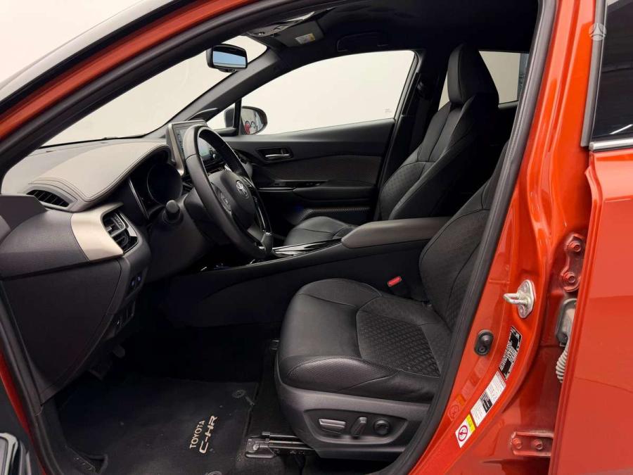 Оранжевый Тойота C-HR 2019 в Паневежис, объемом двигателя 1.99 л и пробегом 87 тыс. км за 21790 €, фото 10 на AUTOMOTO.COM.LV