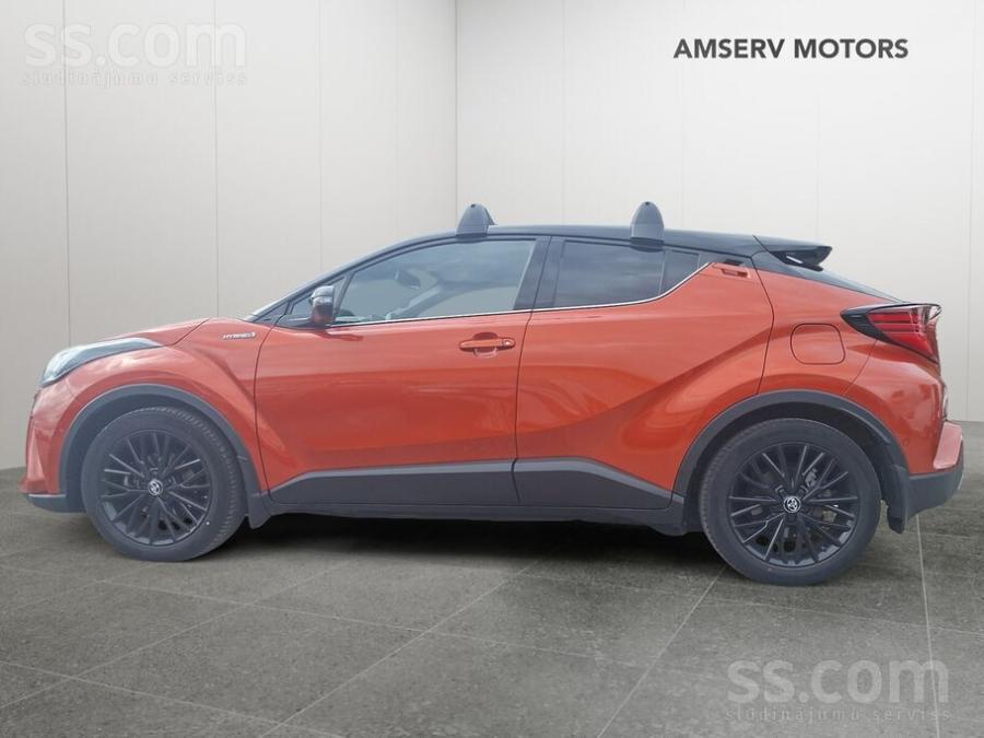 Orange Toyota C-HR 2020 in Riga, with an engine capacity of 2.00 L and mileage of 85 thousand km for 22200 €, photo 7 on AUTOMOTO.COM.LV