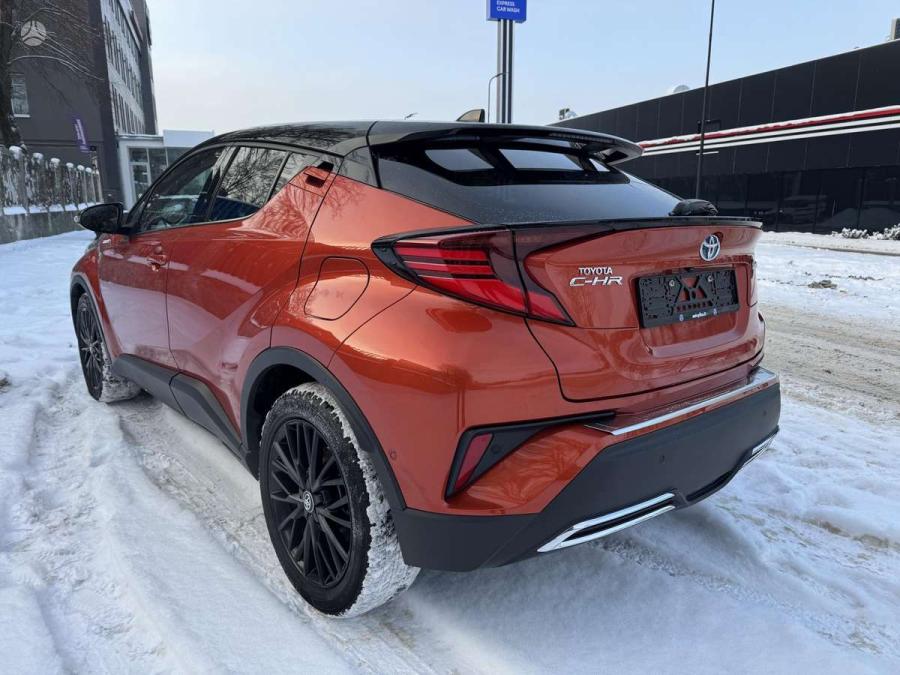 Oranžs Toyota C-HR 2020 Kauņa, ar dzinēja tilpumu 1.99 L un nobraukumu 58 tūkst. km par 22950 €, foto 9 vietnē AUTOMOTO.COM.LV