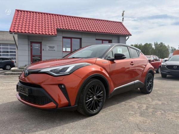 Oranžs Toyota C-HR 2020 Radviliškis, ar dzinēja tilpumu 1.99 L un nobraukumu 62 tūkst. km par 21350 €, foto 1 vietnē AUTOMOTO.COM.LV