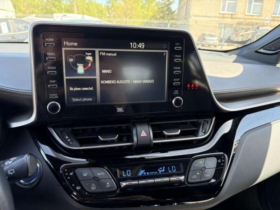 Orange Toyota C-HR 2020 in Radviliskis, with an engine capacity of 1.99 L and mileage of 62 thousand km for 21350 €, photo 19 on AUTOMOTO.COM.LV