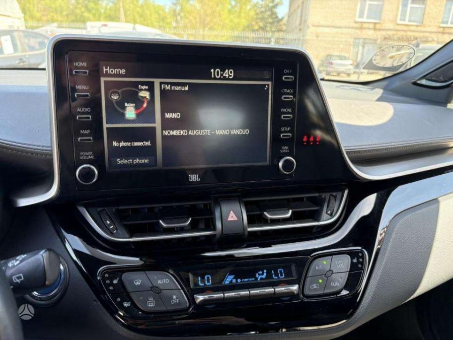 Orange Toyota C-HR 2020 in Radviliskis, with an engine capacity of 1.99 L and mileage of 62 thousand km for 20950 €, photo 19 on AUTOMOTO.COM.LV