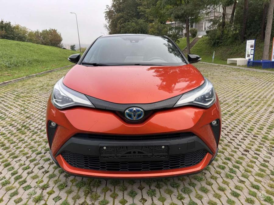 Oranžs Toyota C-HR 2020 Kauņa, ar dzinēja tilpumu 1.99 L un nobraukumu 201 tūkst. km par 19950 €, foto 4 vietnē AUTOMOTO.COM.LV