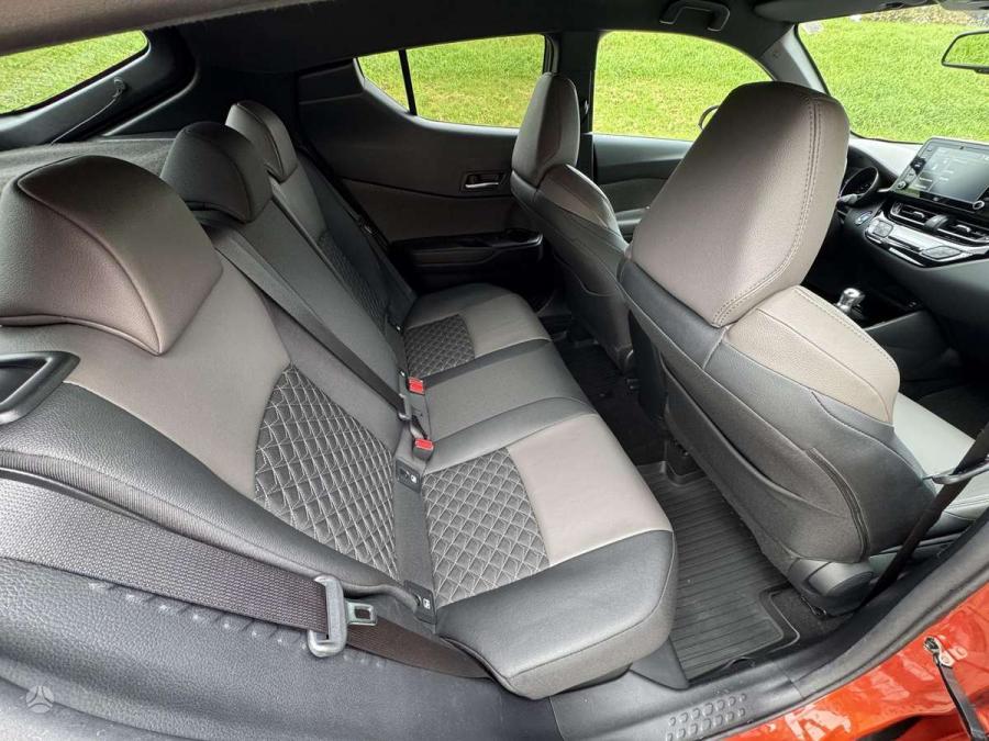 Oranžs Toyota C-HR 2020 Kauņa, ar dzinēja tilpumu 1.99 L un nobraukumu 201 tūkst. km par 19950 €, foto 14 vietnē AUTOMOTO.COM.LV