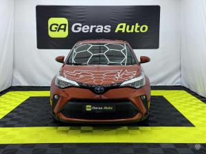 Orange Toyota C-HR 2021 in Vilnius, with an engine capacity of 1.80 L and mileage of 126 thousand km for 22950 €, photo 7 on AUTOMOTO.COM.LV