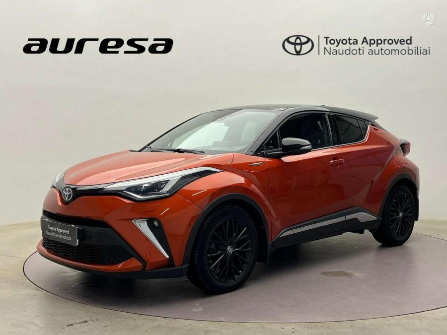 Orange Toyota C-HR 2021 in Panevezys, with an engine capacity of 1.99 L and mileage of 80 thousand km for 23790 €, photo 1 on AUTOMOTO.COM.LV