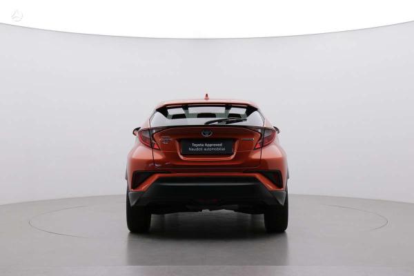 Оранжевый Тойота C-HR 2021 в Вильнюс, объемом двигателя 1.80 л и пробегом 52 тыс. км за 21900 €, фото 5 на AUTOMOTO.COM.LV
