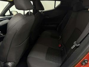 Oranžs Toyota C-HR 2021 Viļņa, ar dzinēja tilpumu 1.80 L un nobraukumu 126 tūkst. km par 18900 €, foto 12 vietnē AUTOMOTO.COM.LV