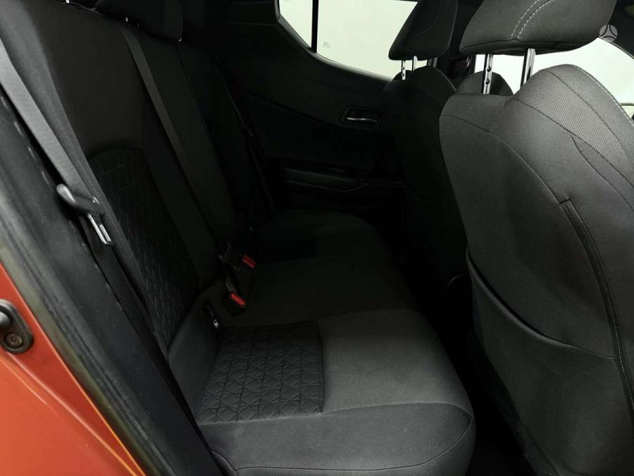 Oranžs Toyota C-HR 2021 Viļņa, ar dzinēja tilpumu 1.80 L un nobraukumu 126 tūkst. km par 18900 €, foto 14 vietnē AUTOMOTO.COM.LV