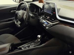 Oranžs Toyota C-HR 2021 Viļņa, ar dzinēja tilpumu 1.80 L un nobraukumu 126 tūkst. km par 18900 €, foto 16 vietnē AUTOMOTO.COM.LV