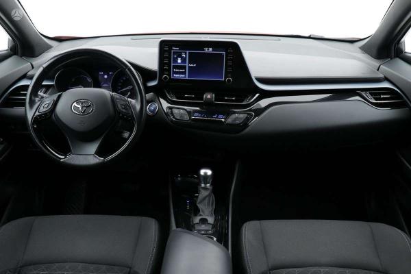 Oranžs Toyota C-HR 2021 Viļņa, ar dzinēja tilpumu 1.80 L un nobraukumu 126 tūkst. km par 21900 €, foto 7 vietnē AUTOMOTO.COM.LV