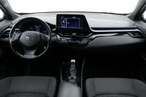 Orange Toyota C-HR 2021 in Vilnius, with an engine capacity of 1.80 L and mileage of 126 thousand km for 21900 €, photo 8 on AUTOMOTO.COM.LV