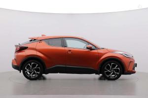 Orange Toyota C-HR 2021 in Vilnius, with an engine capacity of 1.80 L and mileage of 126 thousand km for 21900 €, photo 18 on AUTOMOTO.COM.LV