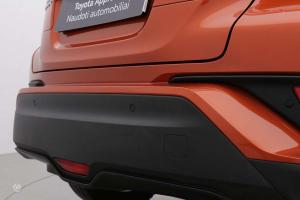 Orange Toyota C-HR 2021 in Vilnius, with an engine capacity of 1.80 L and mileage of 126 thousand km for 21900 €, photo 22 on AUTOMOTO.COM.LV