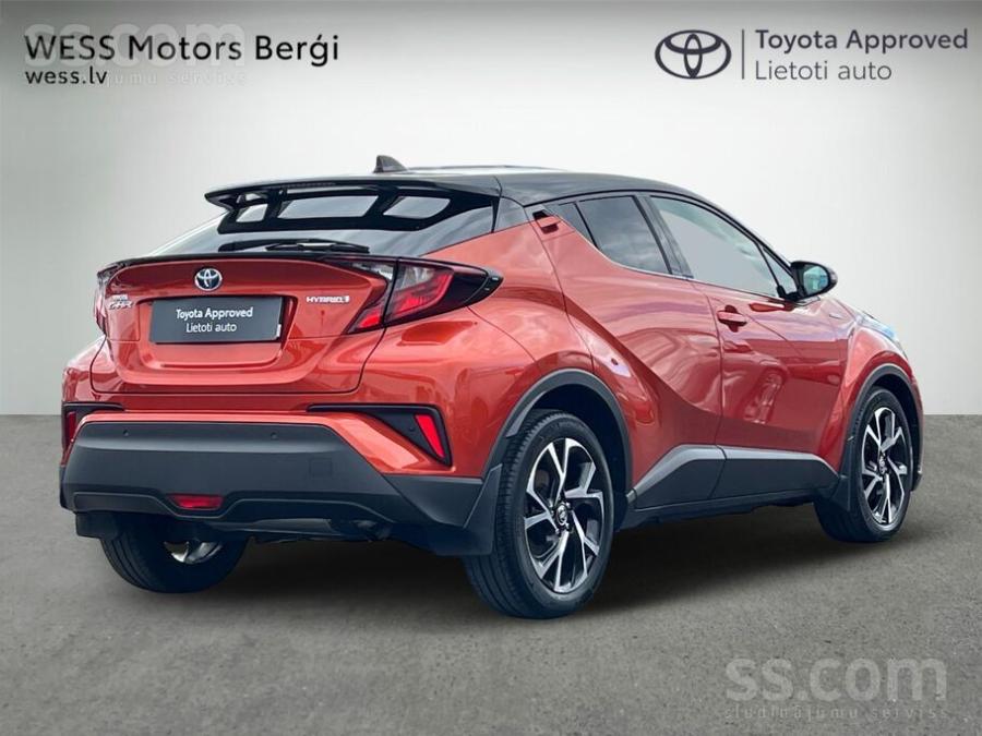 Оранжевый Тойота C-HR 2021 в Рига, объемом двигателя 1.80 л и пробегом 54 тыс. км за 23990 €, фото 3 на AUTOMOTO.COM.LV