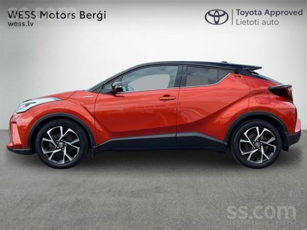 Toyota C-HR 2021 in Riga on AUTOMOTO.COM.LV Orange Toyota C-HR 2021 in Riga, with an engine capacity of 1.80 L and mileage of 54 thousand km for 23990 €, photo 4 on AUTOMOTO.COM.LV