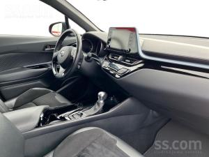 Оранжевый Тойота C-HR 2021 в Рига, объемом двигателя 1.80 л и пробегом 54 тыс. км за 23990 €, фото 7 на AUTOMOTO.COM.LV