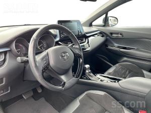 Оранжевый Тойота C-HR 2021 в Рига, объемом двигателя 1.80 л и пробегом 54 тыс. км за 23990 €, фото 12 на AUTOMOTO.COM.LV