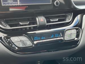 Оранжевый Тойота C-HR 2021 в Рига, объемом двигателя 1.80 л и пробегом 54 тыс. км за 23990 €, фото 16 на AUTOMOTO.COM.LV
