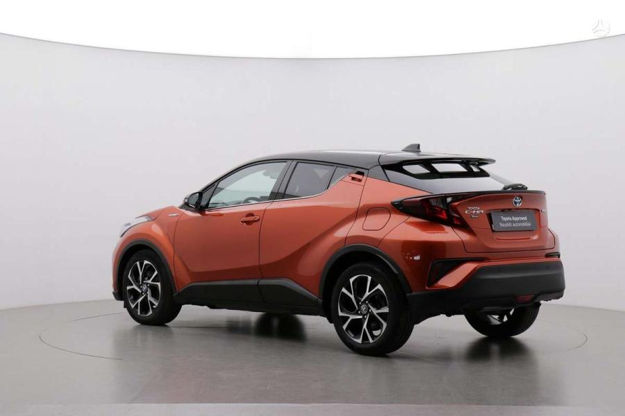 Oranžs Toyota C-HR 2021 Viļņa, ar dzinēja tilpumu 1.80 L un nobraukumu 28 tūkst. km par 24900 €, foto 31 vietnē AUTOMOTO.COM.LV
