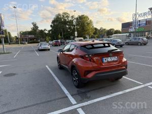 Оранжевый Тойота C-HR 2021 в Рига, объемом двигателя 1.80 л и пробегом 33 тыс. км за 20800 €, фото 5 на AUTOMOTO.COM.LV