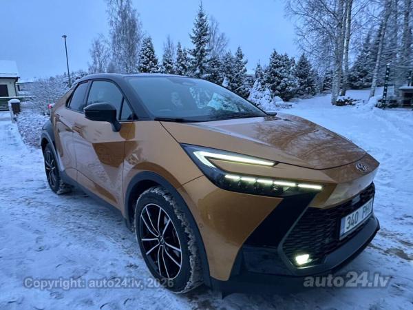 Oranžs Toyota C-HR 2025 Tallina, ar dzinēja tilpumu 2.00 L un nobraukumu 7 tūkst. km par 39500 €, foto 5 vietnē AUTOMOTO.COM.LV