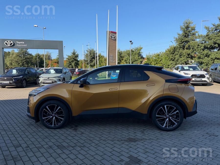 Оранжевый Тойота C-HR 2025 в Лиепая, объемом двигателя 1.80 л и пробегом 21 тыс. км за 36200 €, фото 3 на AUTOMOTO.COM.LV