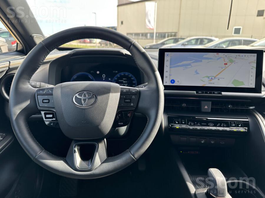 Orange Toyota C-HR 2025 in Liepaja, with an engine capacity of 1.80 L and mileage of 21 thousand km for 36600 €, photo 12 on AUTOMOTO.COM.LV